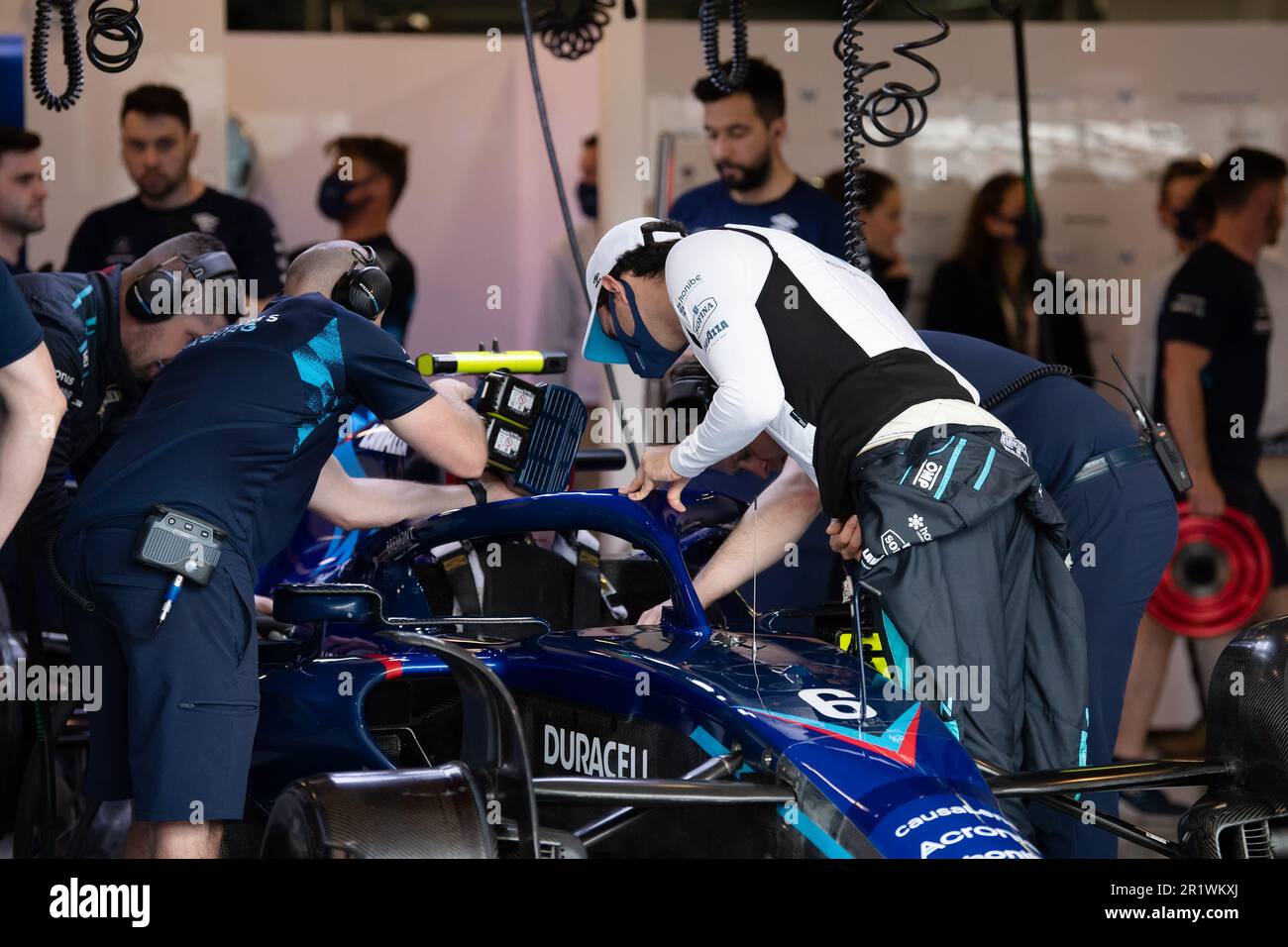 6 wheeler f1 car hi-res stock photography and images - Alamy