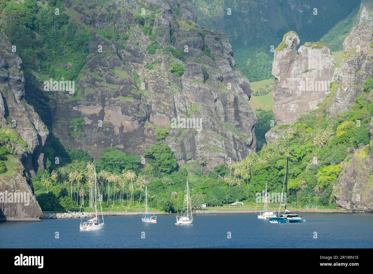 French Polynesia, Southern Marquesas, Hana Vave, Bay of Virgins ...