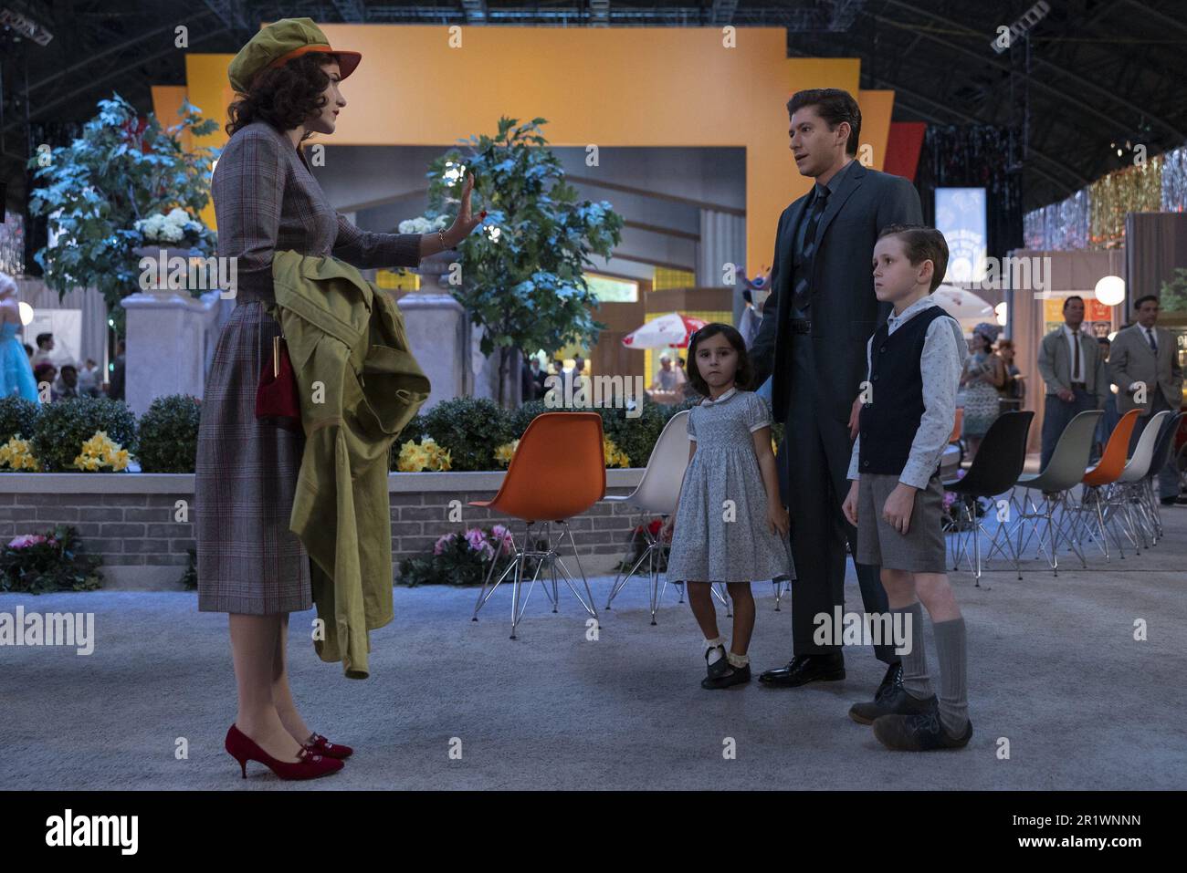 THE MARVELOUS MRS. MAISEL, from left: Rachel Brosnahan, Michael Zegen ...