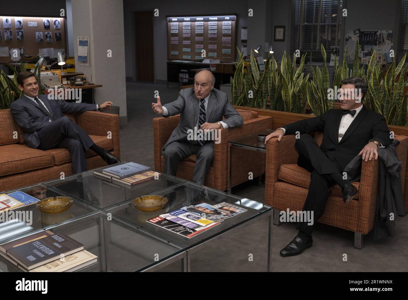 THE MARVELOUS MRS. MAISEL, from left: Jason Ralph, Peter Friedman, Reid ...