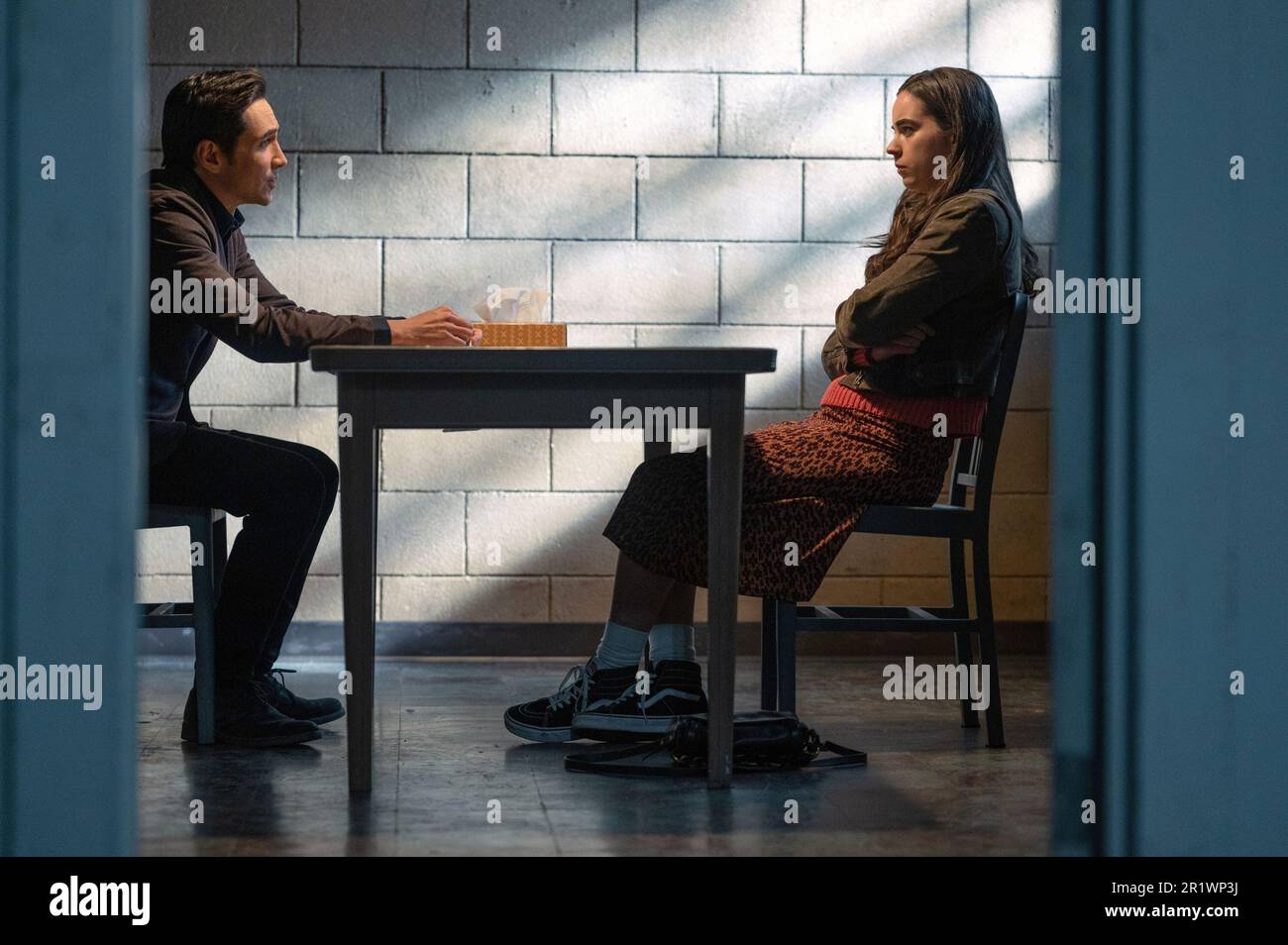 YELLOWJACKETS, from left: Alex Wyndham, Sarah Desjardins, 'Qui ...