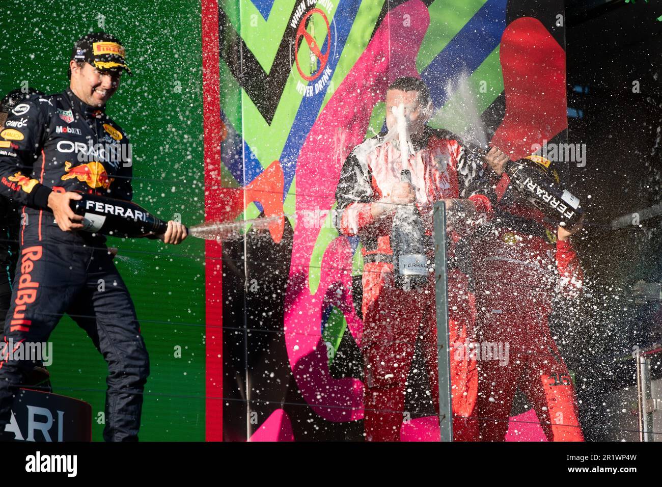 Formula 1 podium 2022 champagne hi-res stock photography and images - Alamy