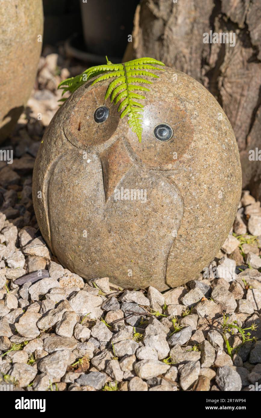 Stone Owls, garden features, granite, birds, ornaments, cute bird ...