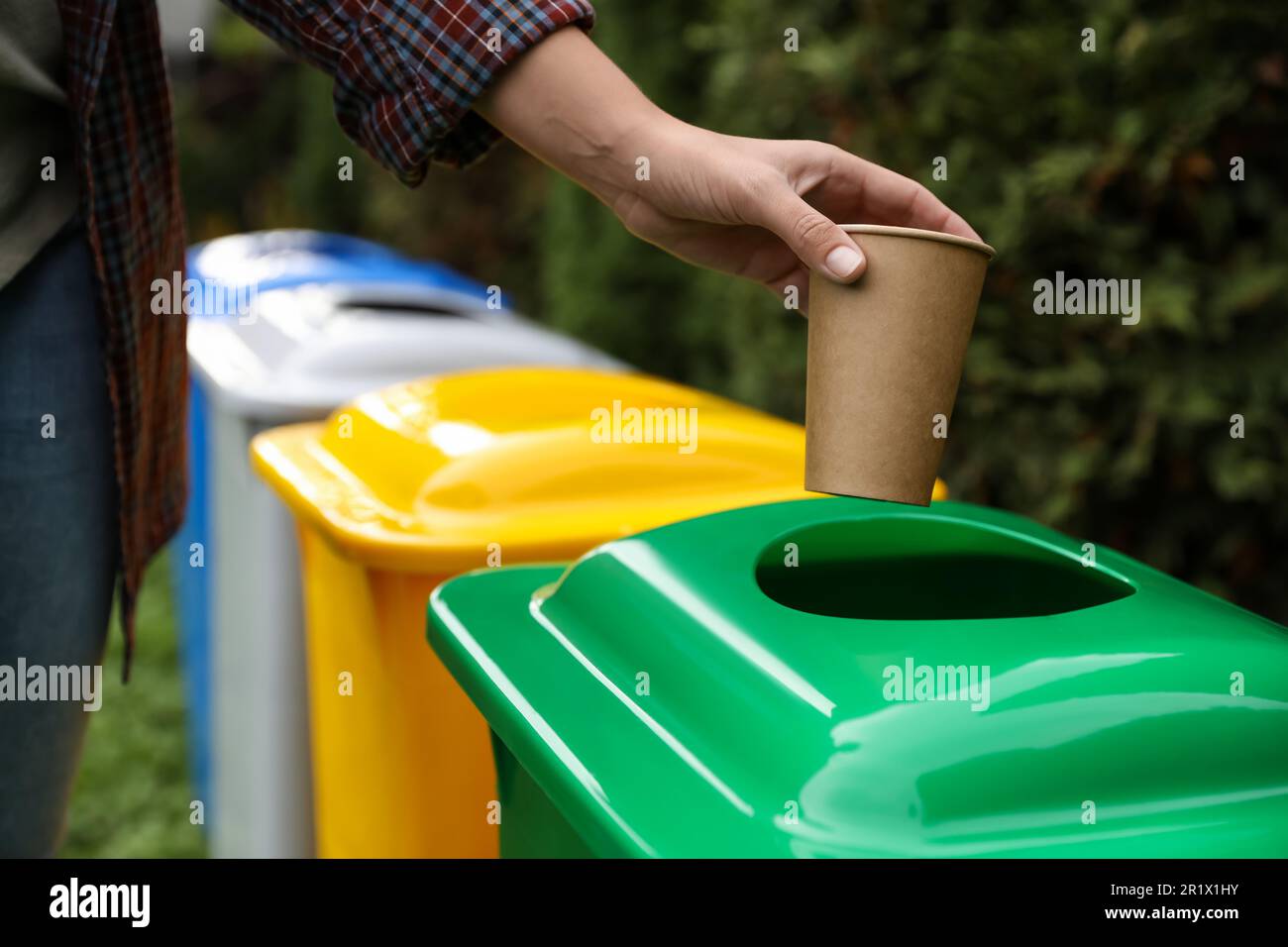 Throwing coffee hi-res stock photography and images - Alamy