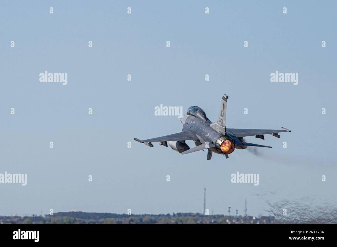 A U.S. Air Force F-16D Fighting Falcon, assigned to the 21st Fighter ...
