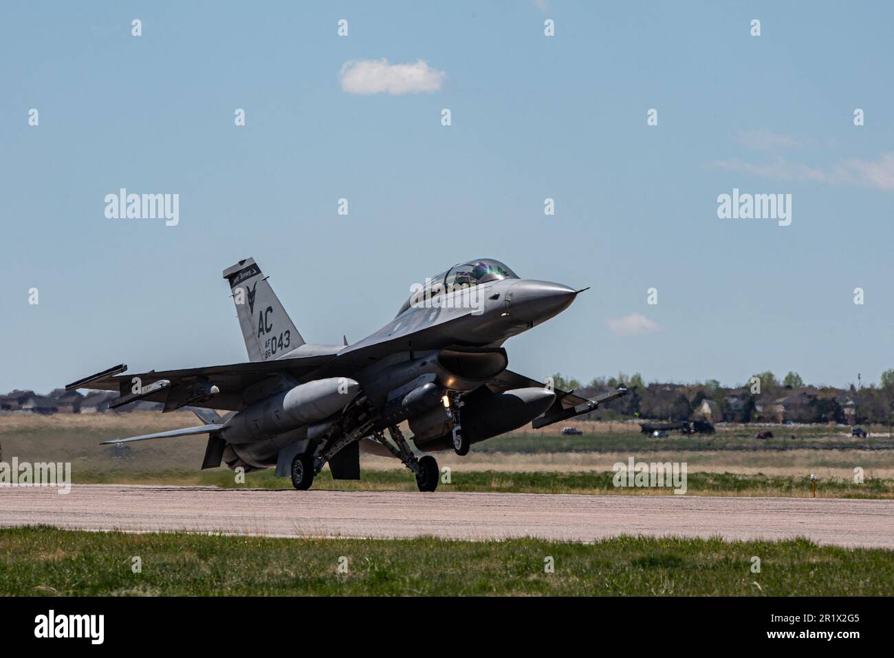 A U.S. Air Force F-16D Fighting Falcon, assigned to the 21st Fighter ...