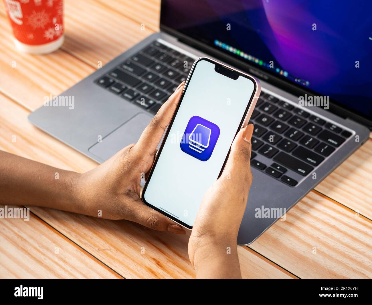 Apple configurator logo hi-res stock photography and images - Alamy