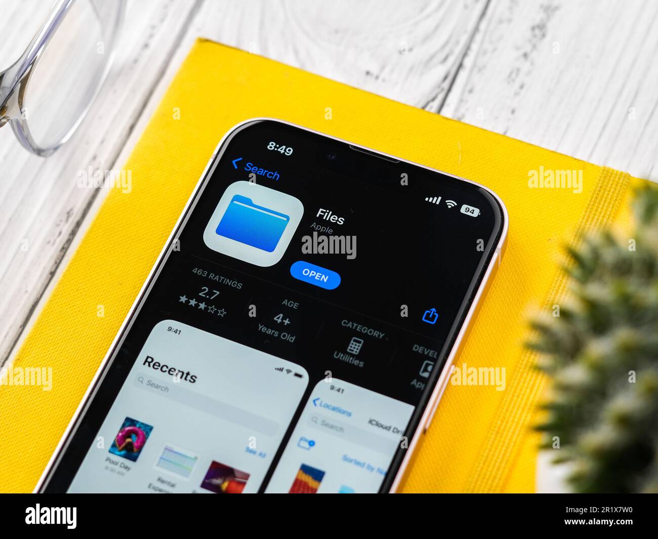 Apple files app logo hi-res stock photography and images - Alamy