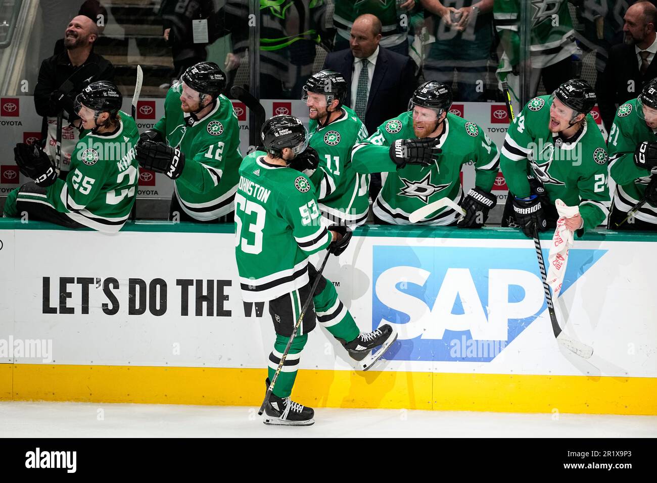 Dallas Stars center Wyatt Johnston (53) celebrates with the bench after ...