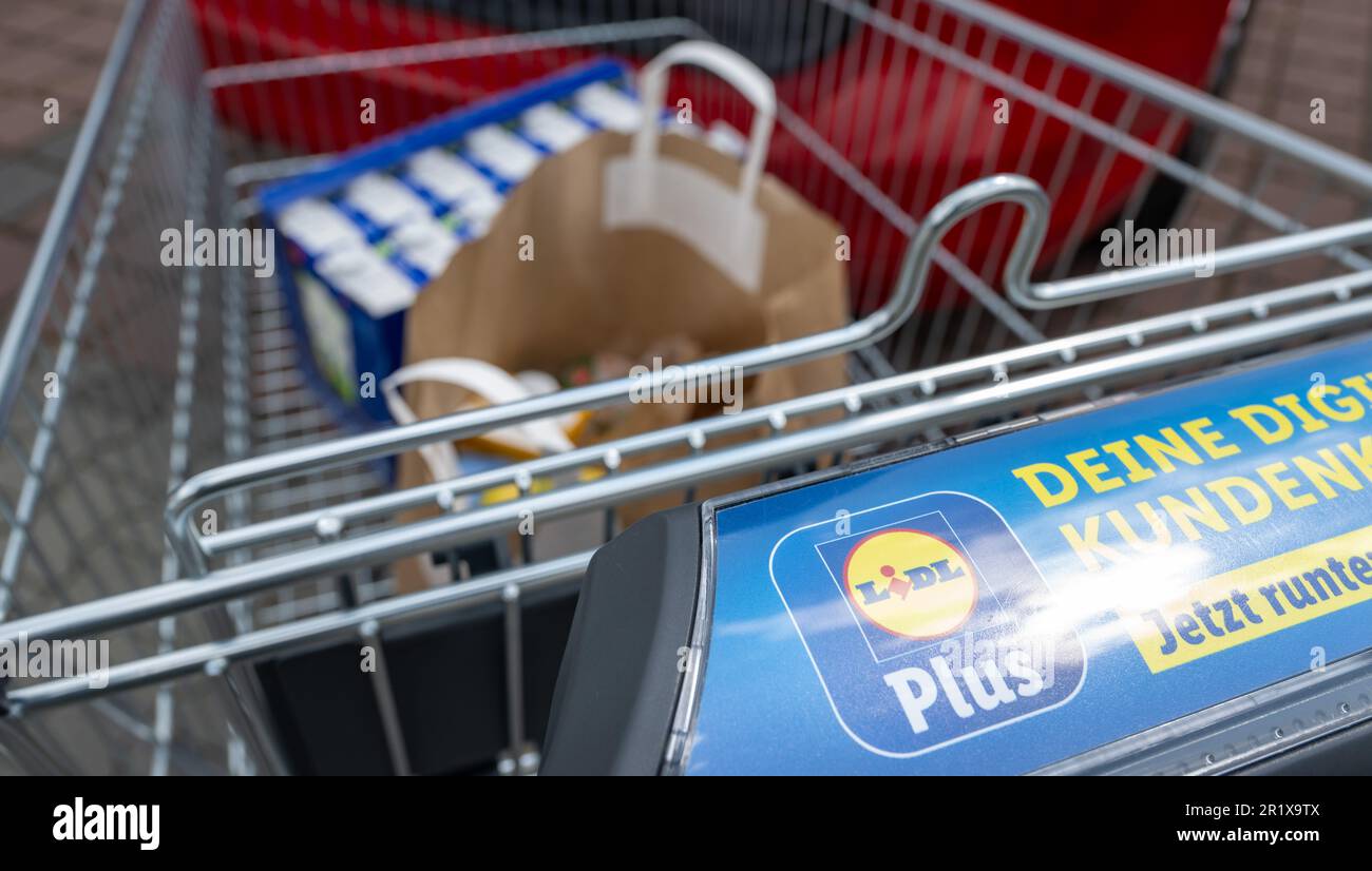 Leipzig, Germany. 15th May, 2023. A shopping cart with the logo of the ...