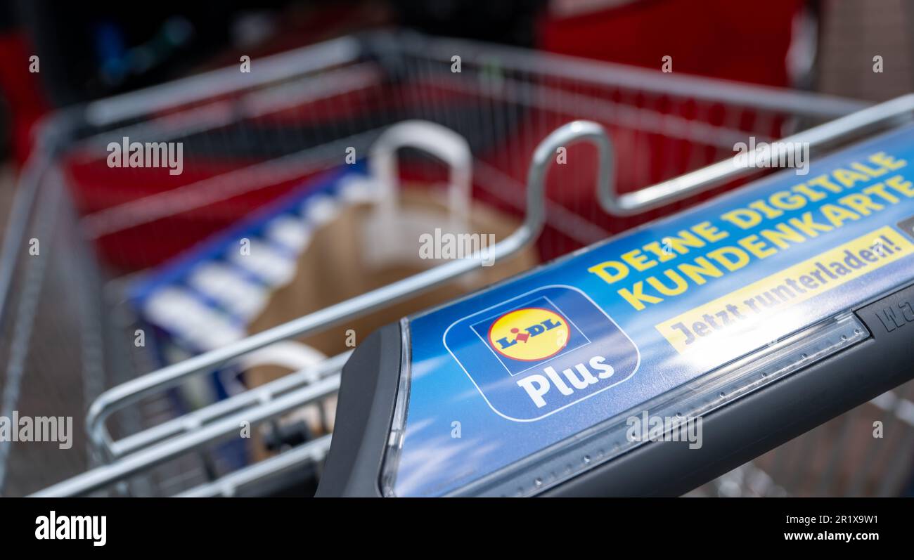Leipzig, Germany. 15th May, 2023. A shopping cart with the logo of the ...