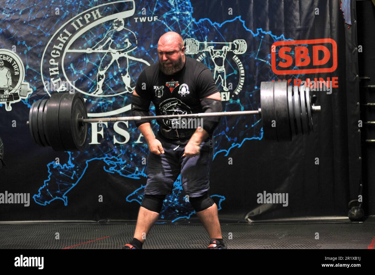 Zercher lift hi-res stock photography and images - Alamy