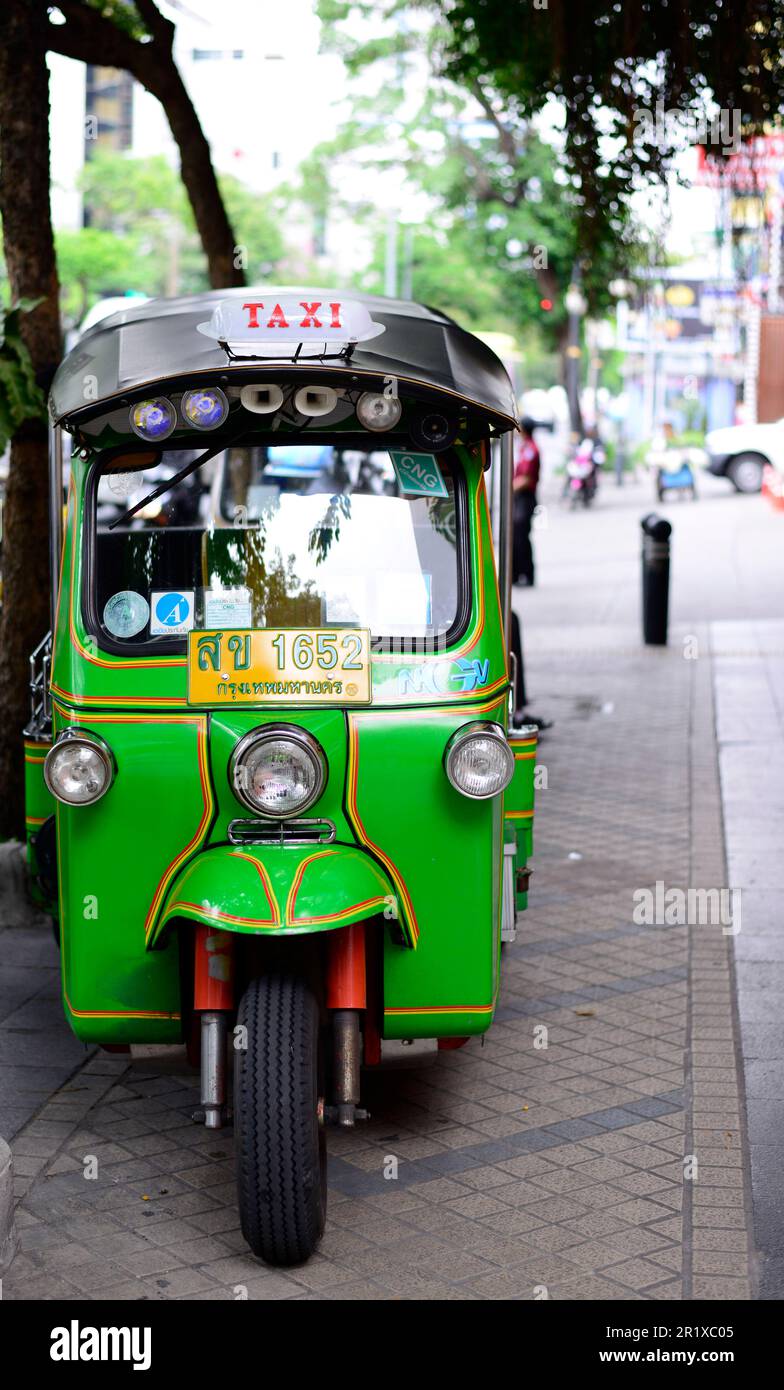 Traditional three wheeler hi-res stock photography and images - Alamy