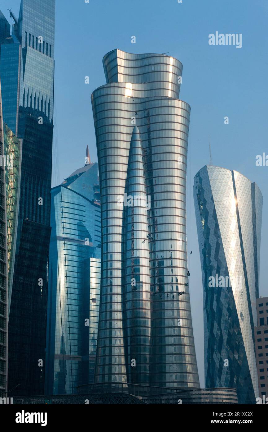 Doha, Qatar. 20th Sep, 2019. View of the modern glass fronted ...