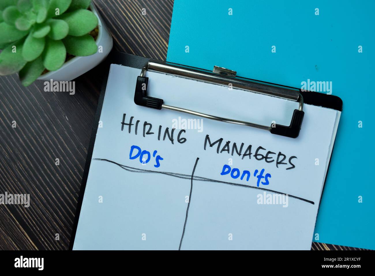 Concept of Hiring Managers Do's and Dont'ts write on paperwork isolated ...