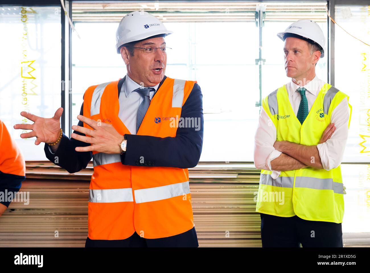 Managing Director of Deicorp Fouad Deiri (L) talks to New South Wales ... Managing Director of Deicorp Fouad Deiri (L) talks to New South Wales ...