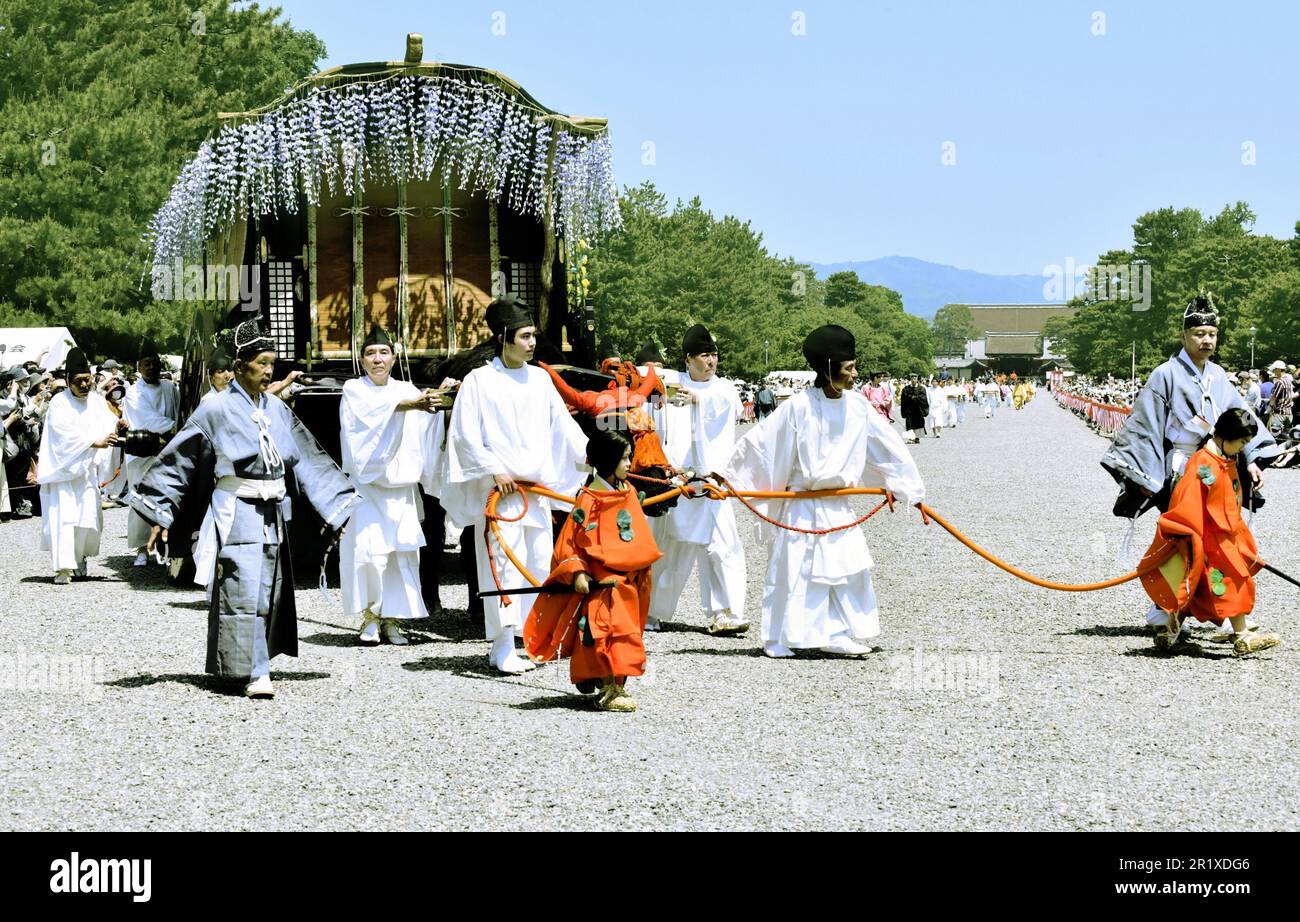 People dressed as nobles of the ancient Heian Era parade in the Kyoto ...