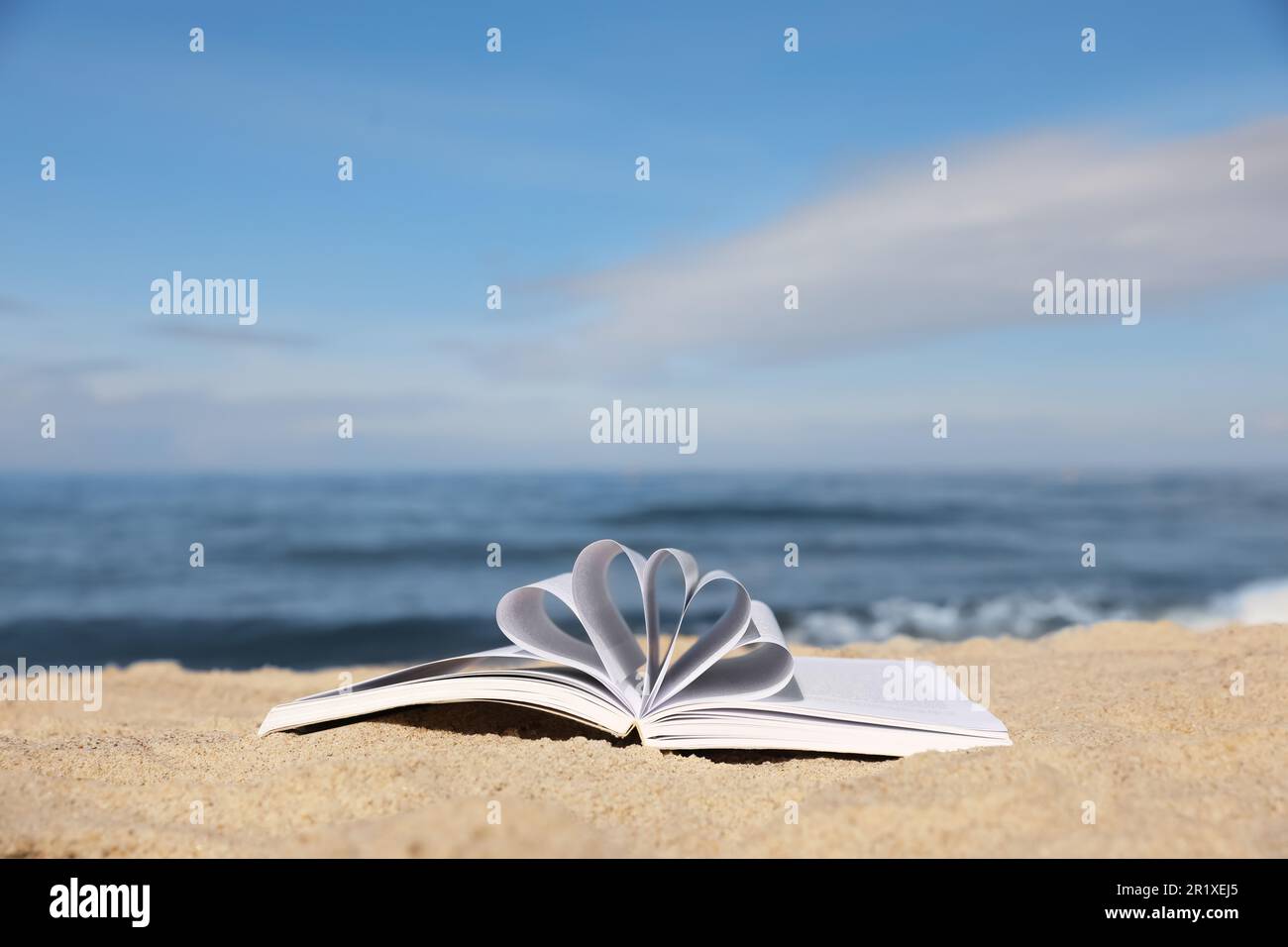 Tropical beach open book hi-res stock photography and images - Alamy