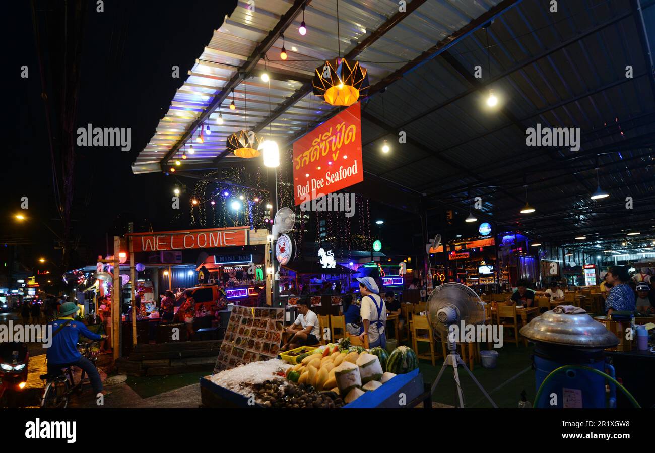Rod Dee Seafood restaurant on Soi 11, Sukhumvit Road, Bangkok, Thailand ...
