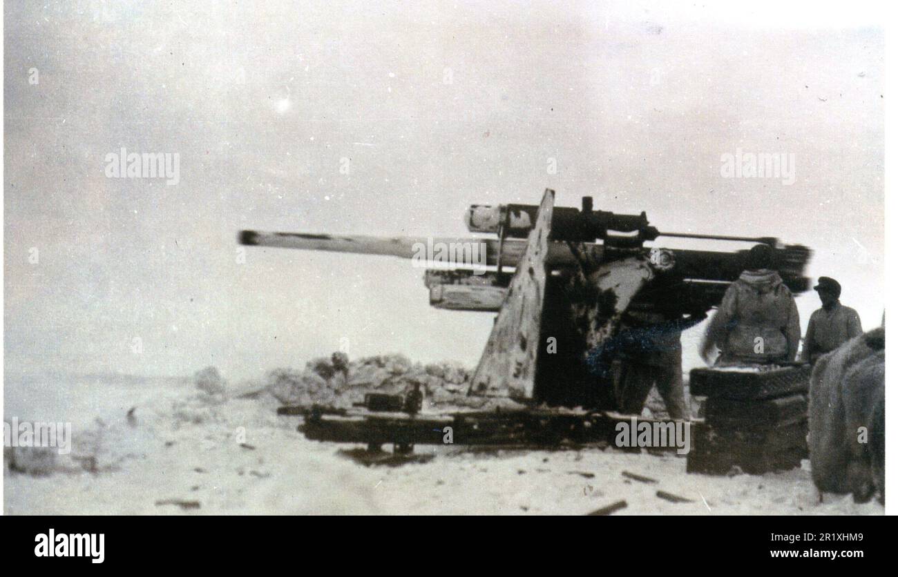 World War Two B&W photo German Soldiers fire a Snow Camouflaged 88mm ...