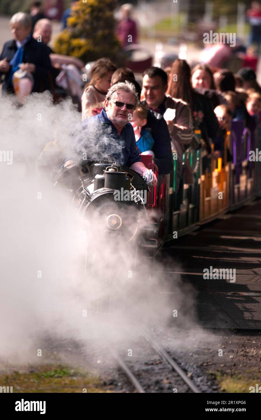 Miniature steam train, South Marine Park, South Shields Stock Photo - Alamy