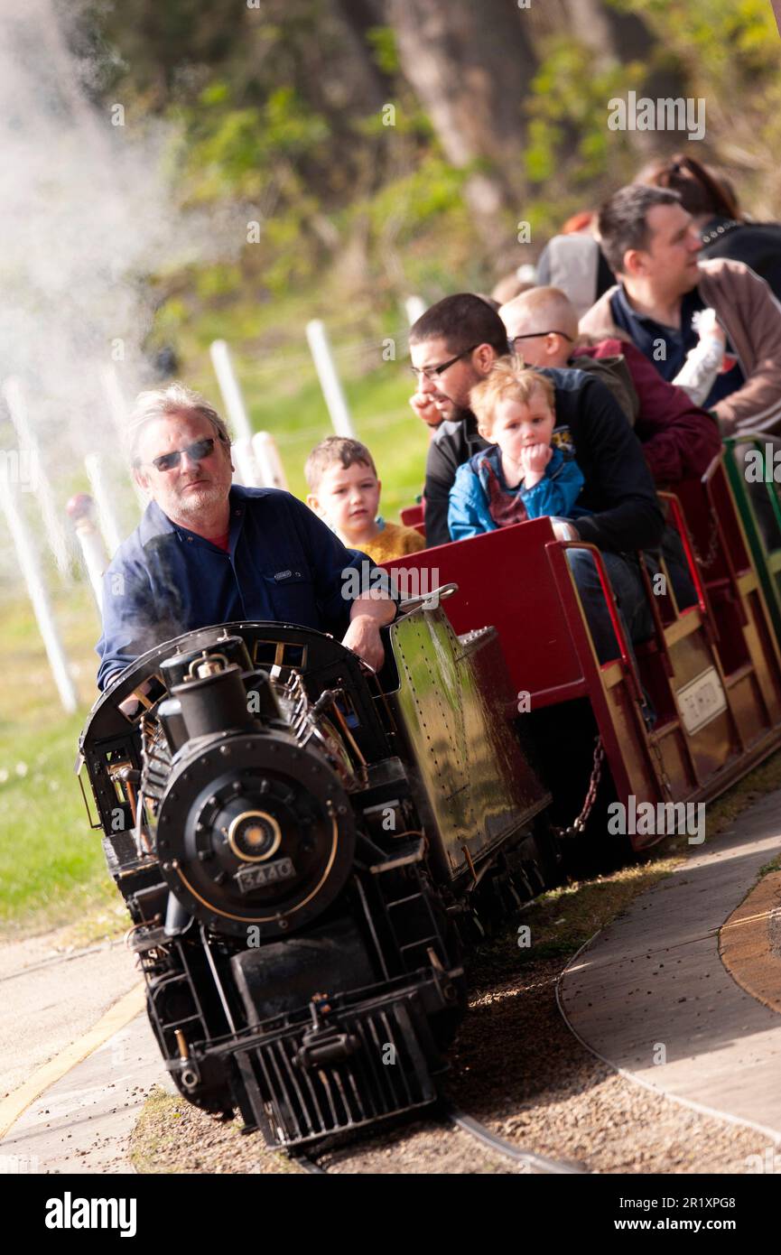 Miniature steam train, South Marine Park, South Shields Stock Photo - Alamy