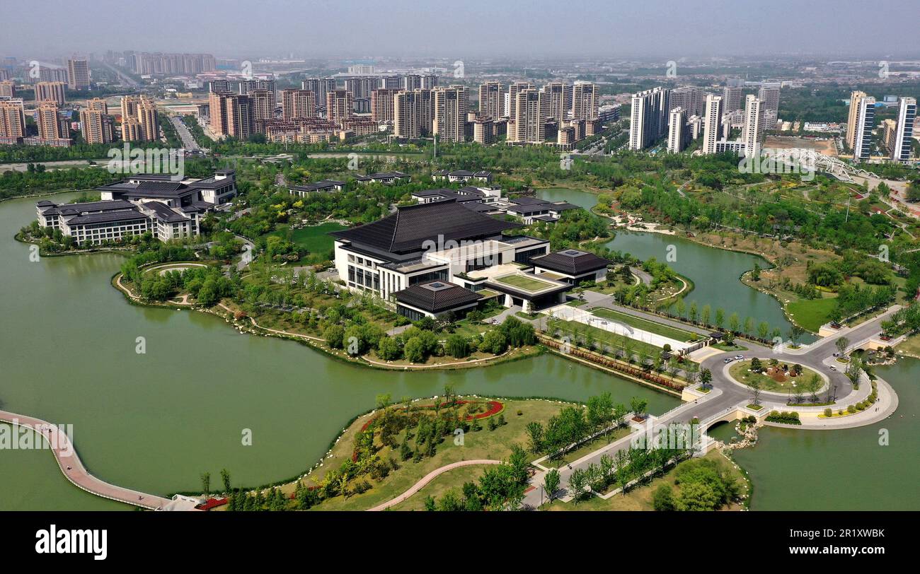 (230516) -- XI'AN, May 16, 2023 (Xinhua) -- This aerial photo taken on ...