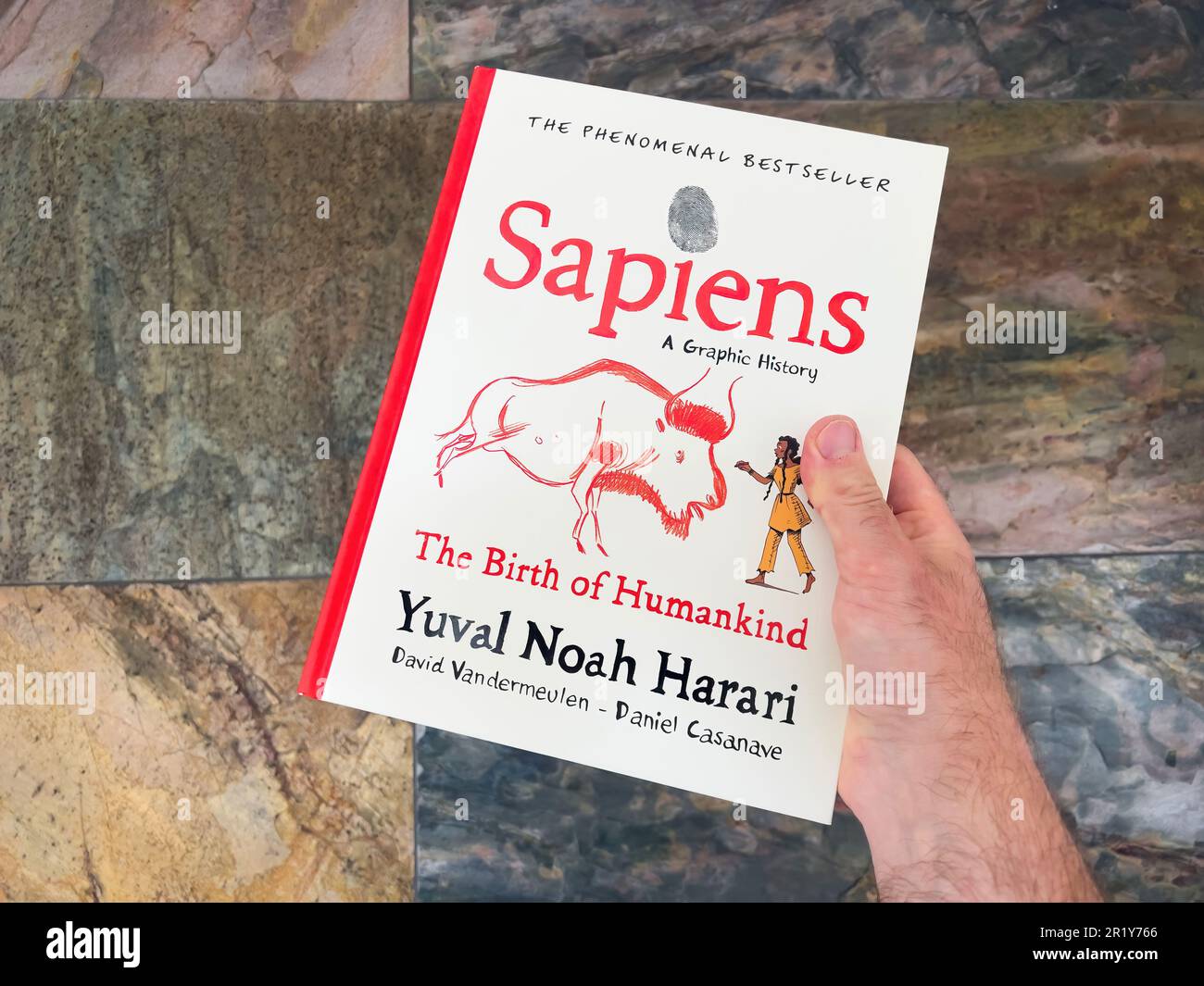 Sapiens yuval noah harari book hi-res stock photography and images - Alamy