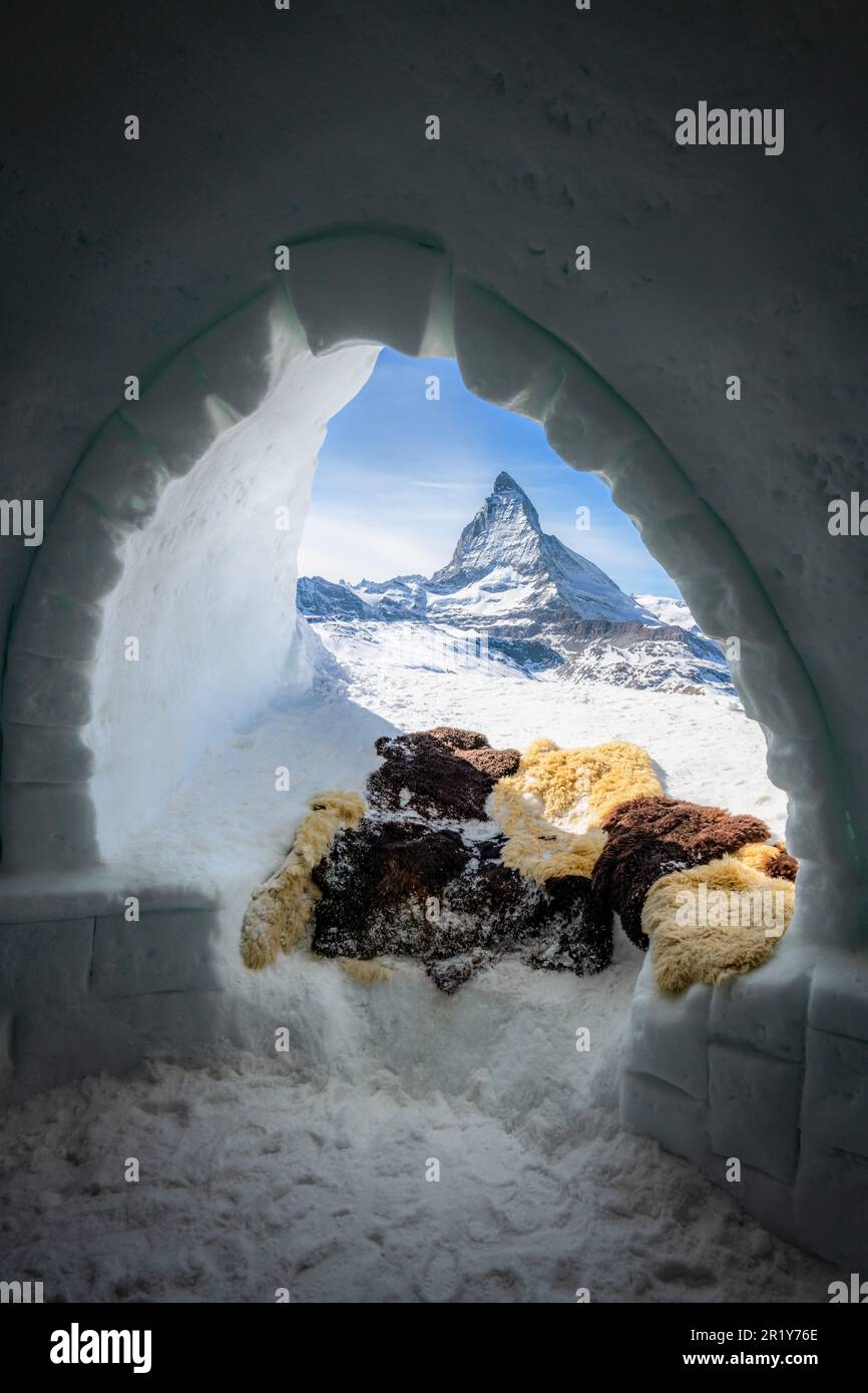 Igloo peak hi-res stock photography and images - Alamy