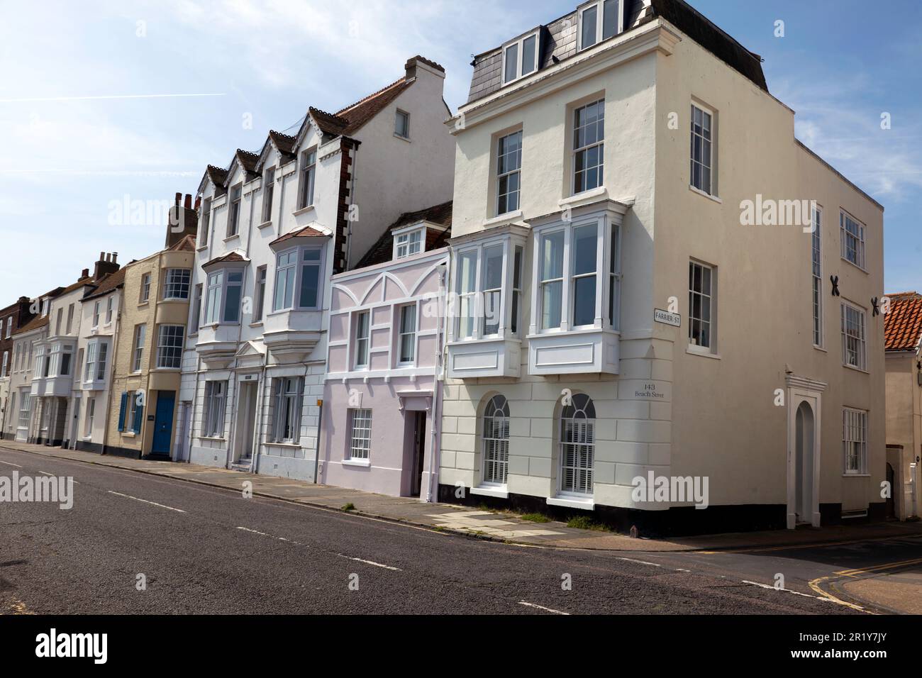 Deal kent seafront architecture hi-res stock photography and images - Alamy