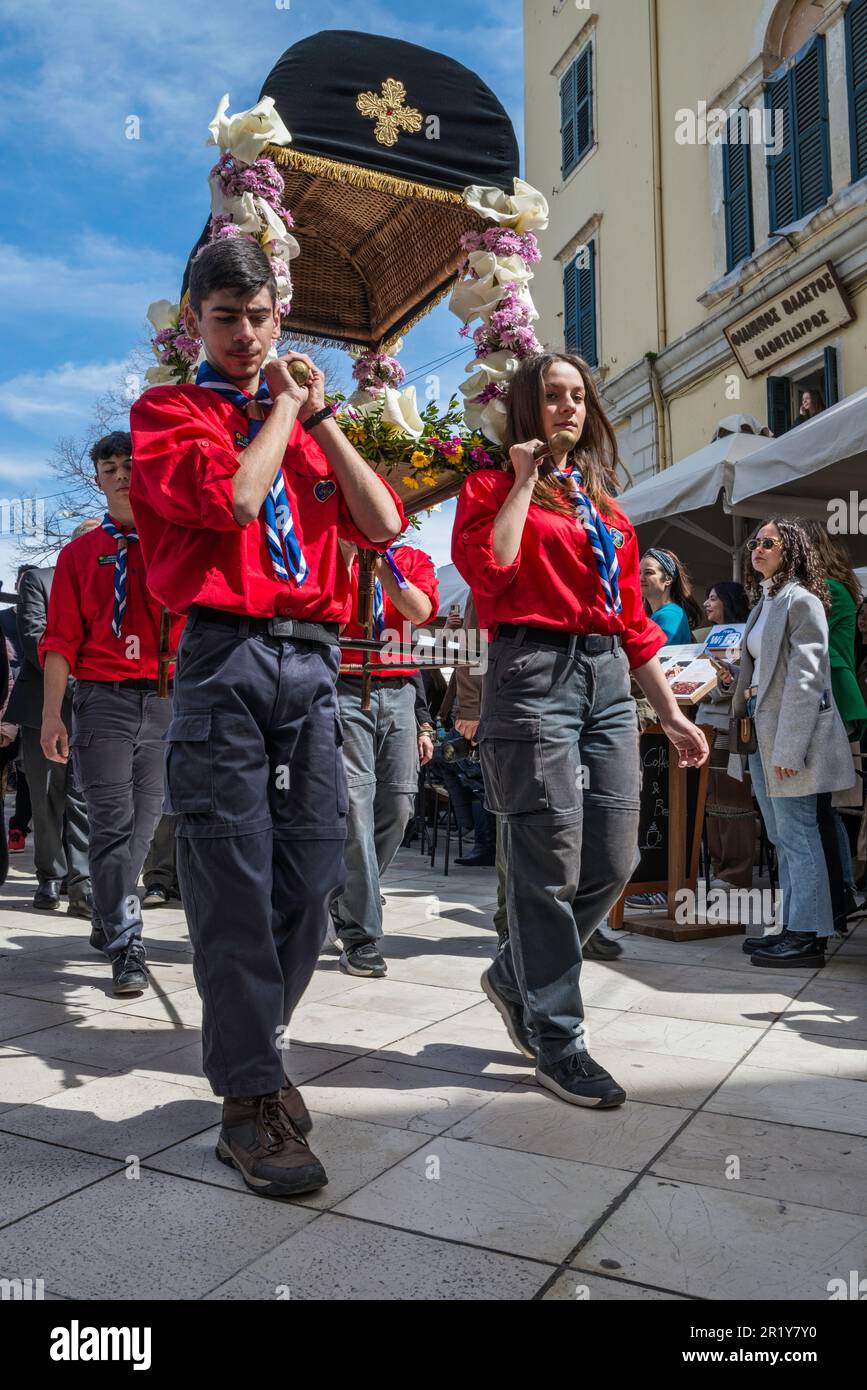 Scouts carrying the epitaphios entering Campiello (Old Town of Corfu ...