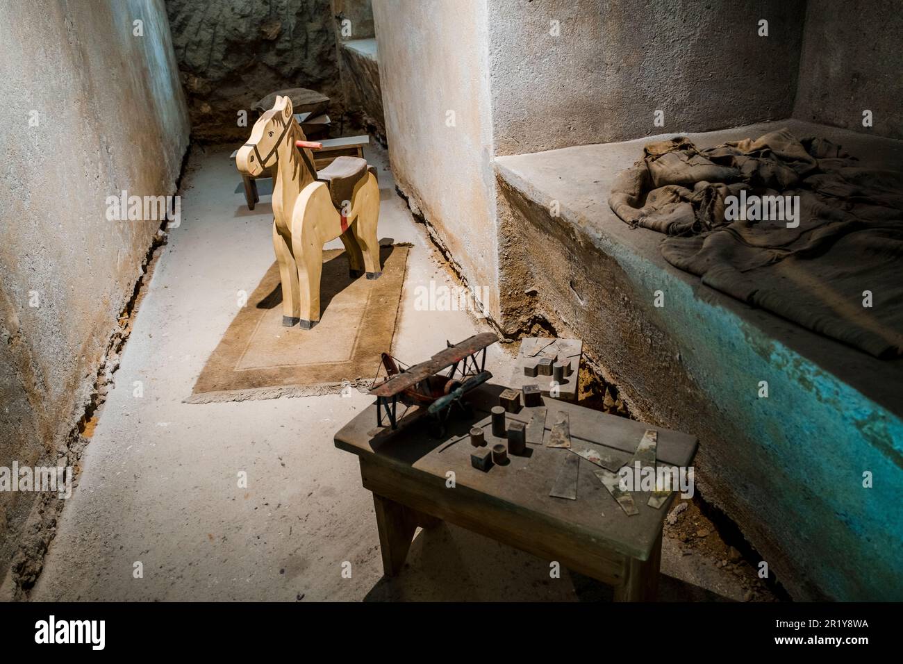 Wartime shelter spain hi-res stock photography and images - Alamy