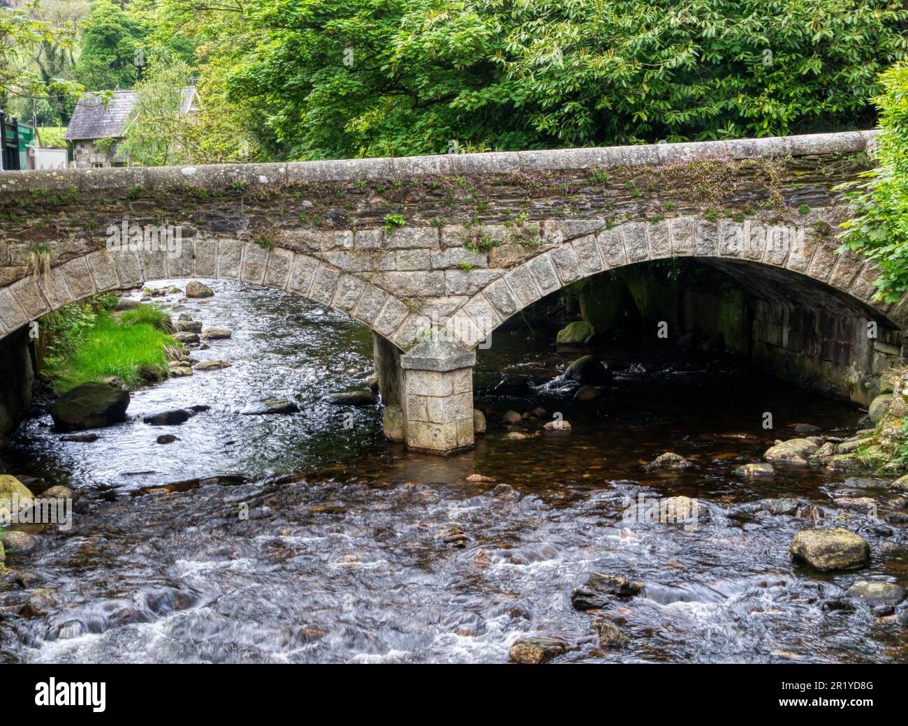 Build bridge hi-res stock photography and images - Alamy