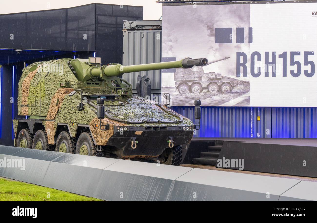 Krauss maffei wegmann kmw hi-res stock photography and images - Alamy