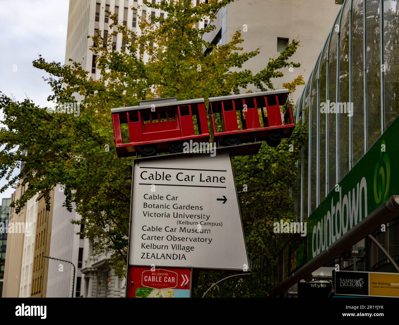 Wellington cable car station hi-res stock photography and images - Alamy