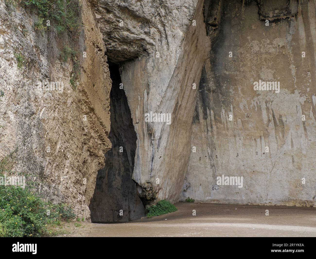 Ear of dionysus and Cave of the Nymphaeum (Grotta del Ninfeo ...