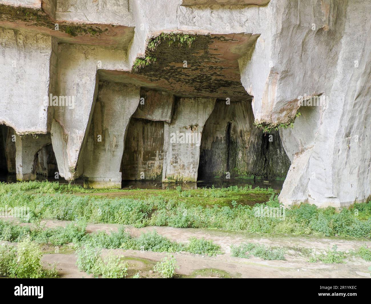Ear of dionysus and Cave of the Nymphaeum (Grotta del Ninfeo ...