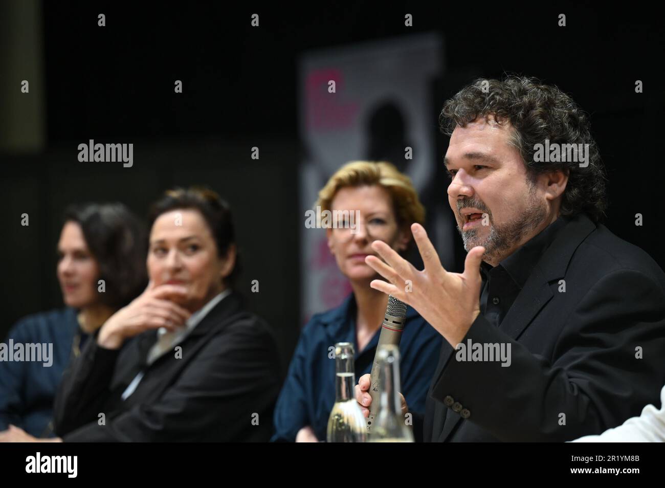 Nora buzalka hi-res stock photography and images - Alamy