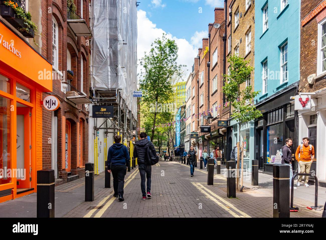 A view down Neal Street in the SevenDials area of London, UK Stock ...