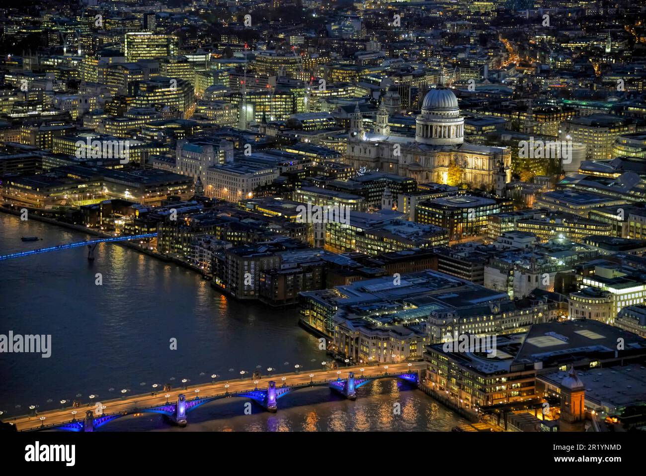 Shard office view hi-res stock photography and images - Alamy