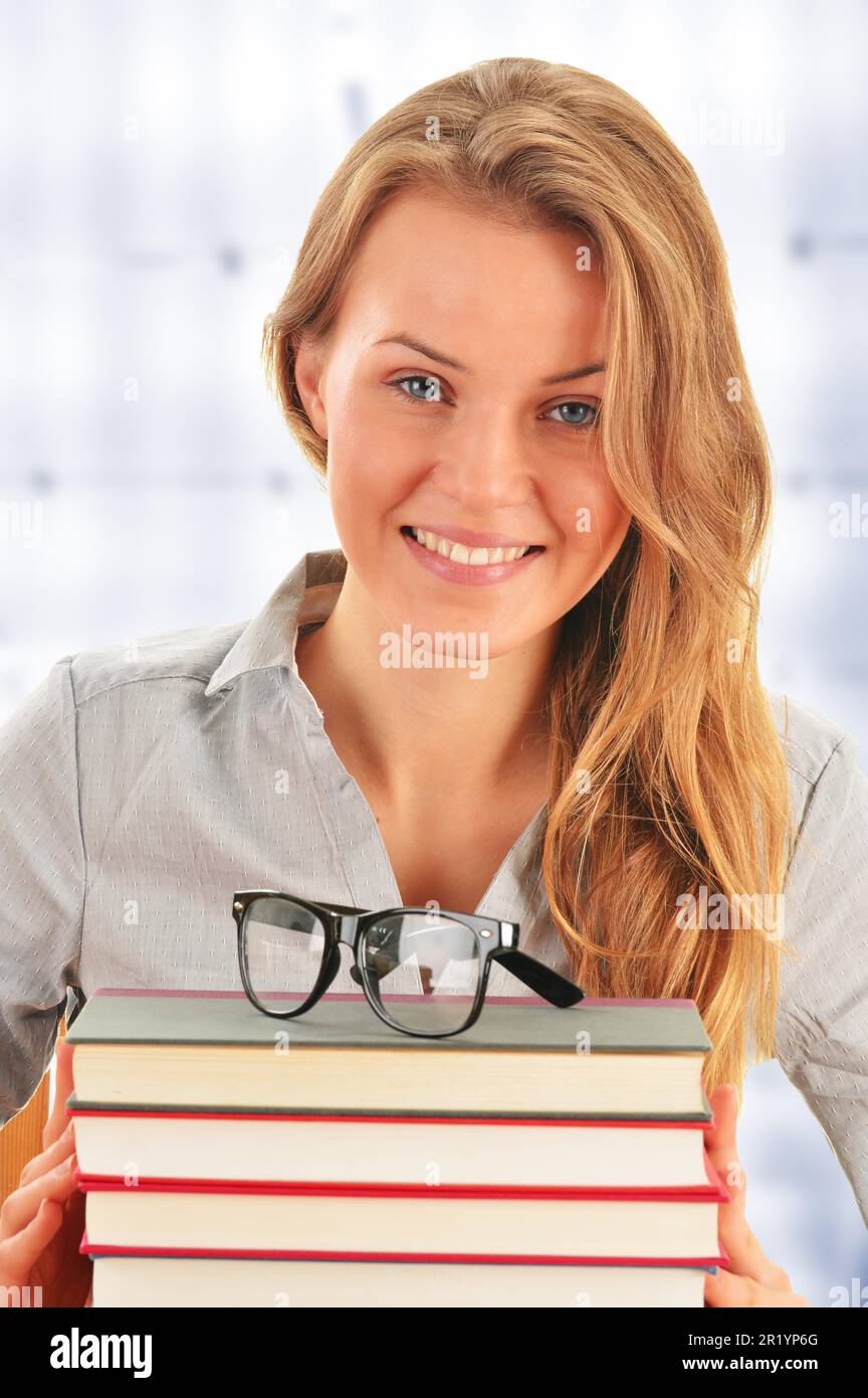 Female university student library hi-res stock photography and images ...