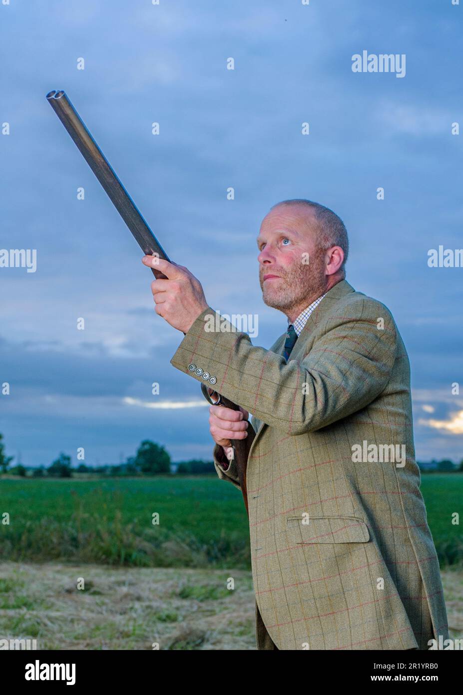 Man in an expensive suit uk hi-res stock photography and images - Alamy