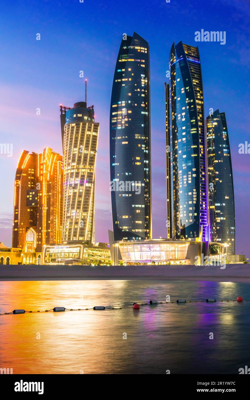 Sky and sun towers abu dhabi hi-res stock photography and images - Alamy