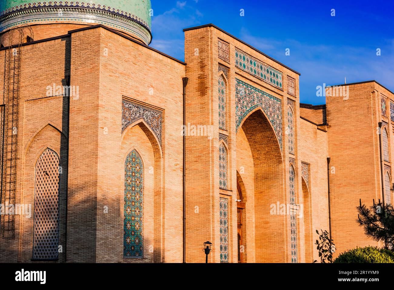 Khast Imam Square, major tourist destination in Tashkent, Uzbekistan ...