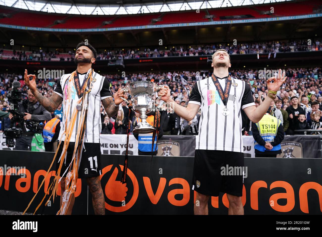 **CAPTION CORRECTION - Correcting the name of the player on the left ...