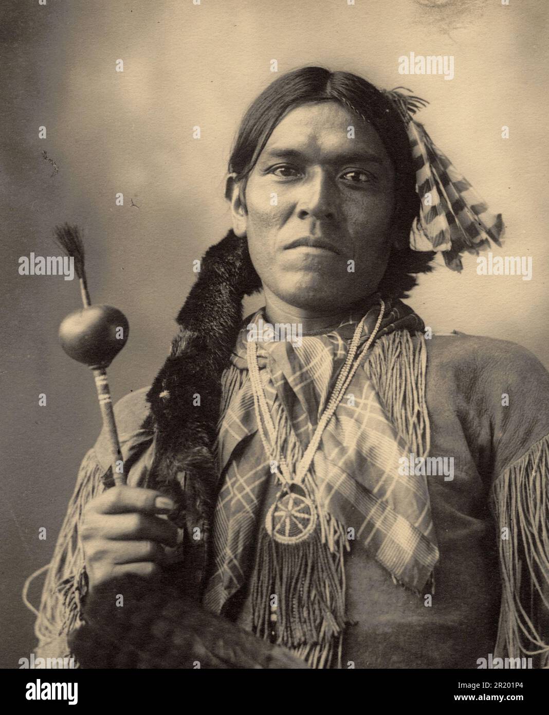 Portrait photographs indians of north america hi-res stock photography ...