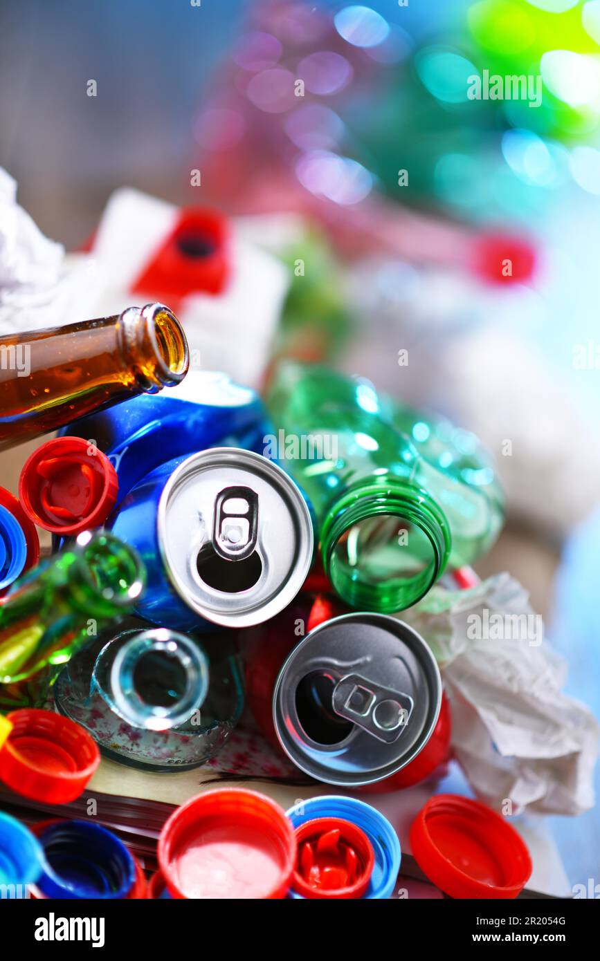 Recyclable garbage consisting of glass, plastic, metal and paper Stock ...