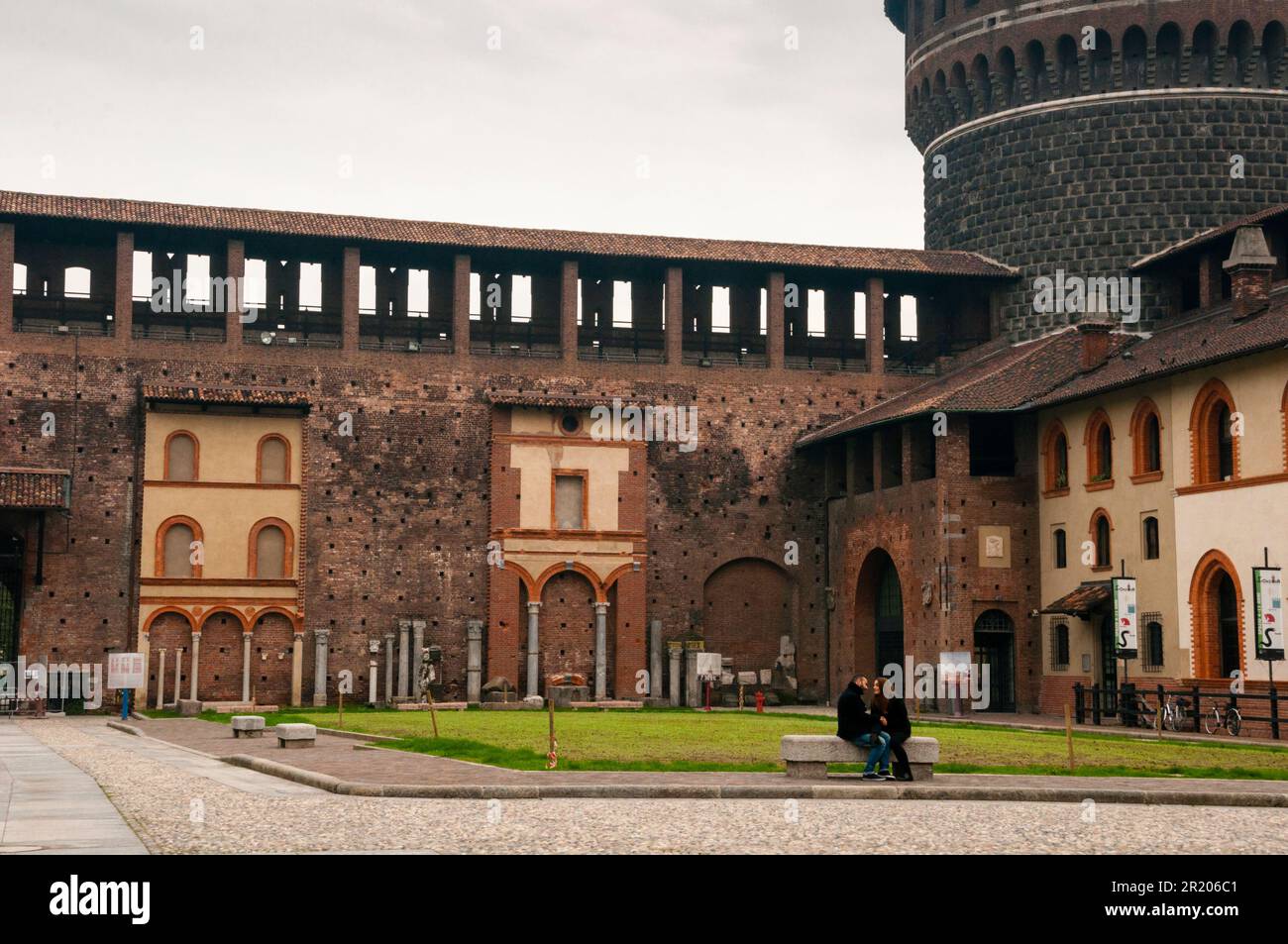 Castello sforzesco torrione hi-res stock photography and images - Alamy