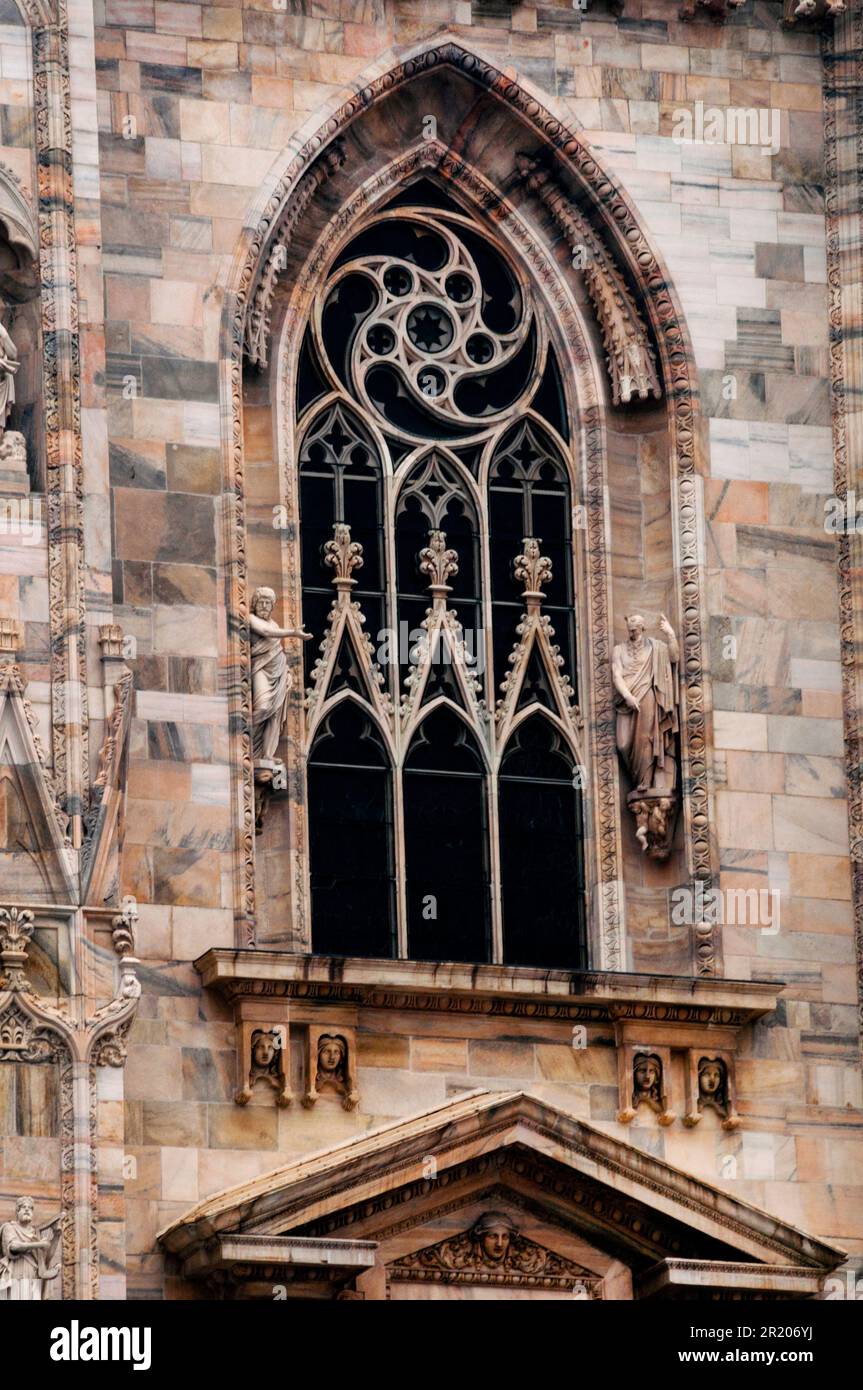 Gothic window on Milan Cathedral, Italy Stock Photo - Alamy