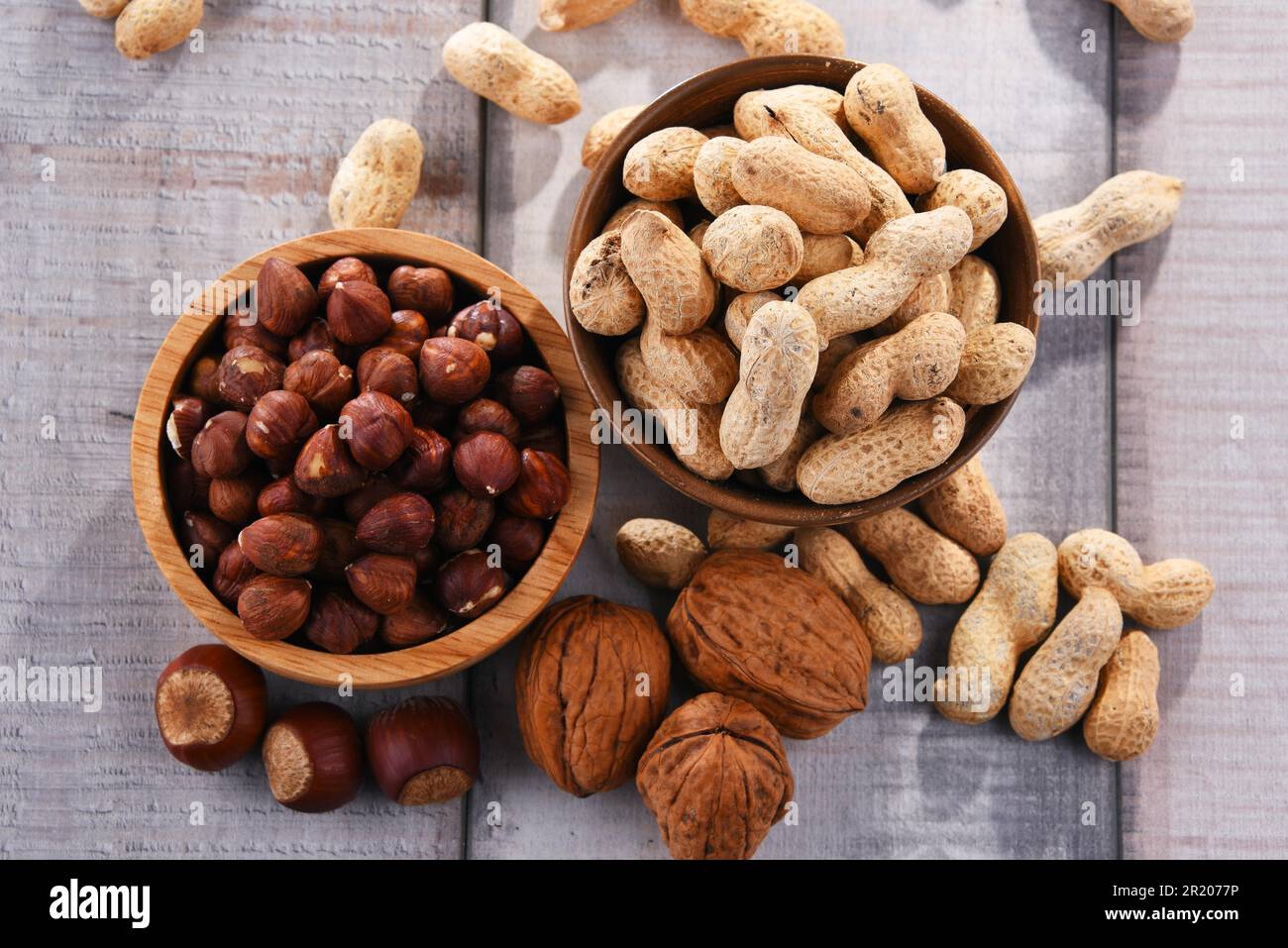 Two hazelnuts hi-res stock photography and images - Alamy